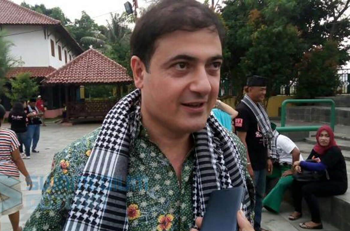 Sam Aliano, Capres ‘Modal Nekat’ - PinterPolitik.com