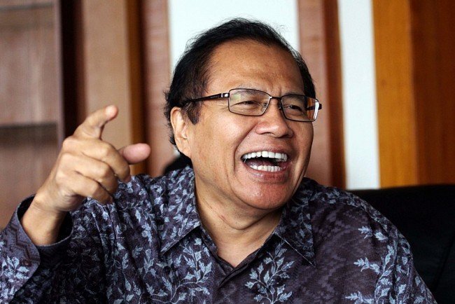 Program Bualan si Rajawali Ngepret - PinterPolitik.com