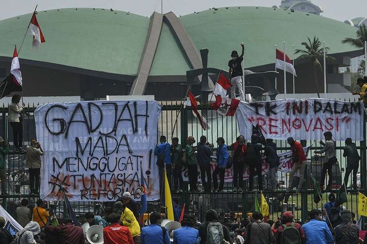 Demonstrasi 98 Jilid II, Mungkinkah? - PinterPolitik.com