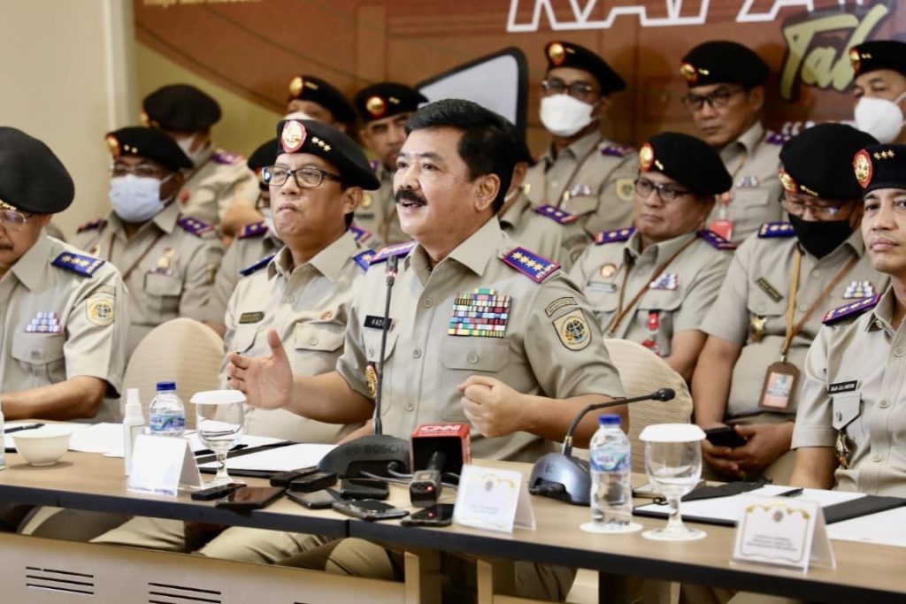 Hadi dan Seragam "Militer" ATR/BPN