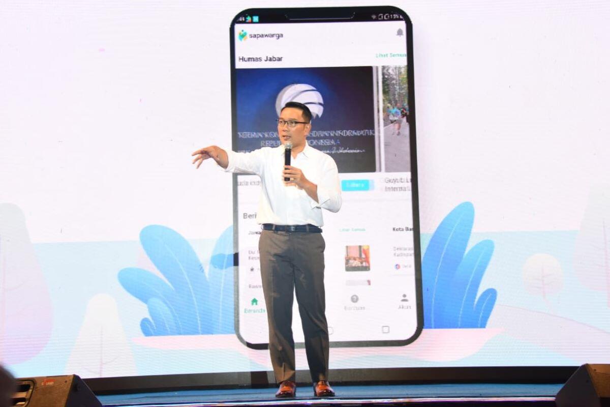 Ridwan Kamil: Instagram vs Twitter