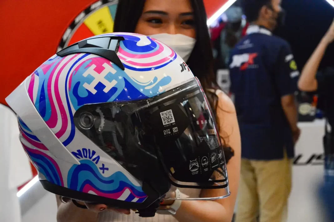 Helm Paling Laris Manis di Indonesia
