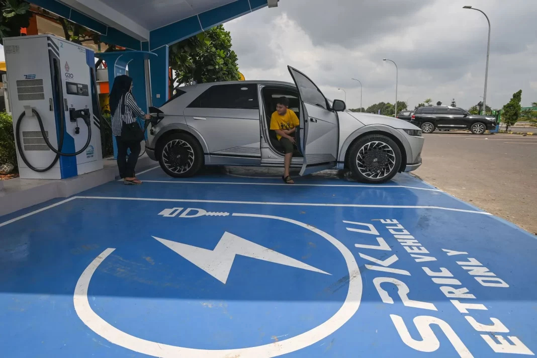 Hikayat Transisi Mobil Listrik